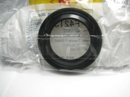 Oil seal UЕS-S 36x52x10/11 Musashi F4213, transfer case of Mitsubishi ...
